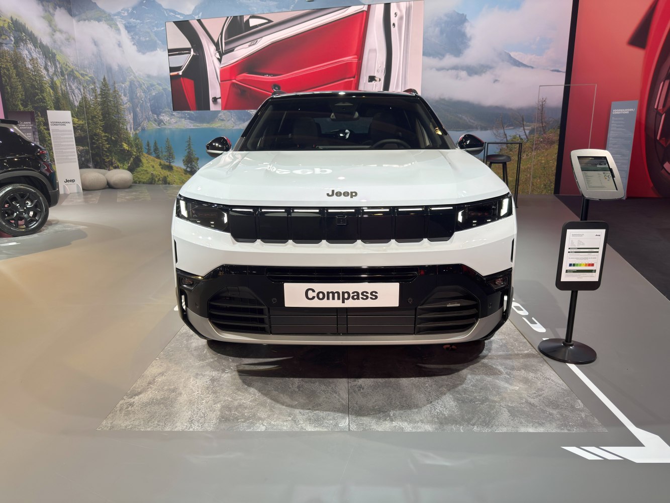 Jeep Compass III 2026 Front View SUV Design