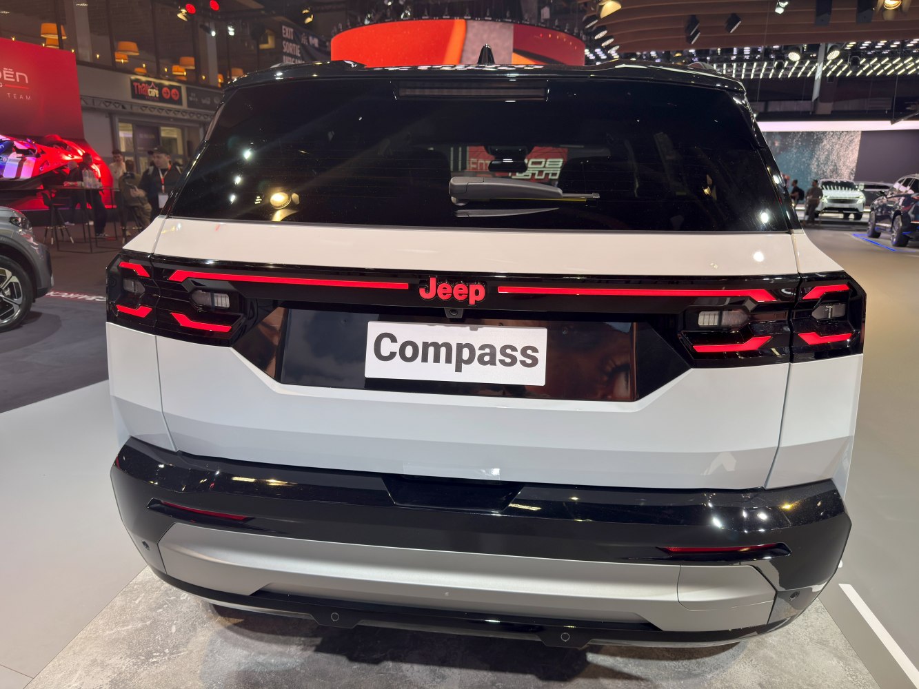 Jeep Compass III 2026 Rear View with Modern LED Tail Lights