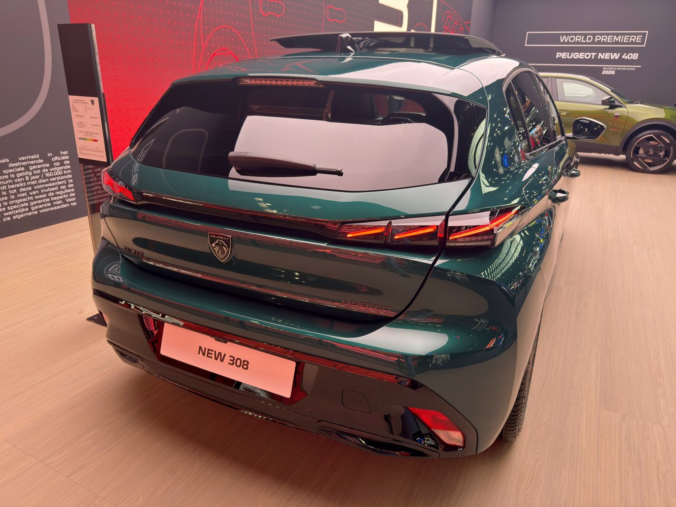 2025 Peugeot 308 III Phase II Rear Design and Hybrid Badge