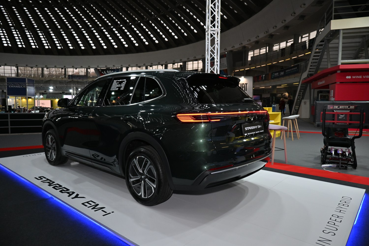 Geely Starray EM-i 2026 Rear View and LED Tail Light Design
